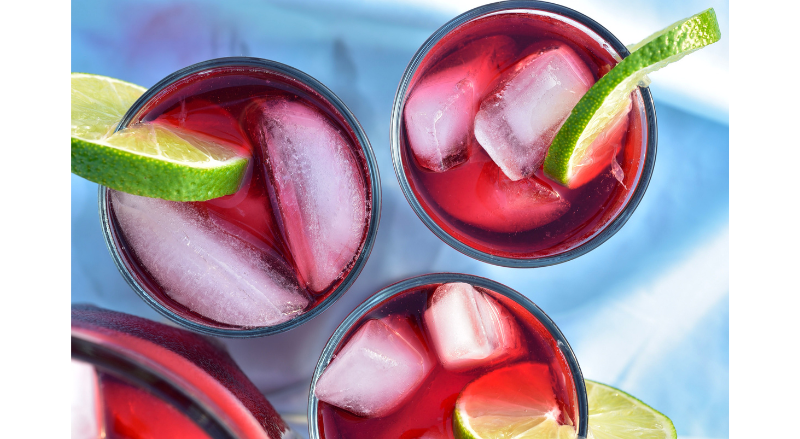 La recette du thé glacé maison aux fruits rouges - Club'